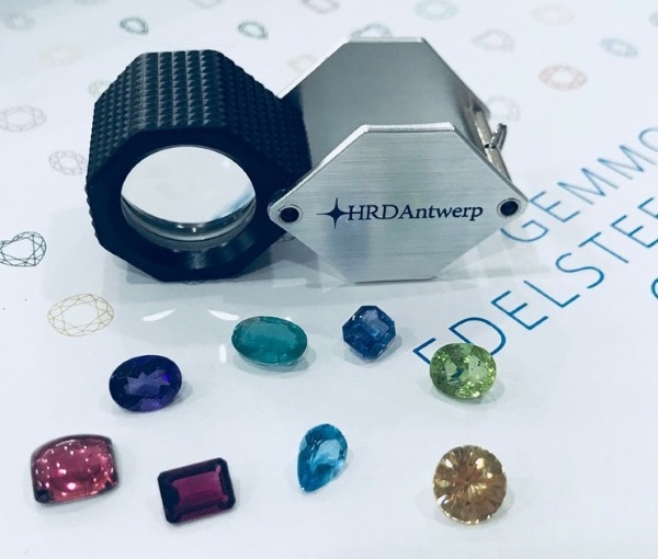 Gemstone Courses – Learn Gem Identification with Confidence